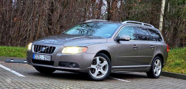 Brūns Volvo V70 2008 Viļņa, ar dzinēja tilpumu 2.40 L un nobraukumu 199 tūkst. km par 5990 €, foto 1 vietnē AUTOMOTO.COM.LV