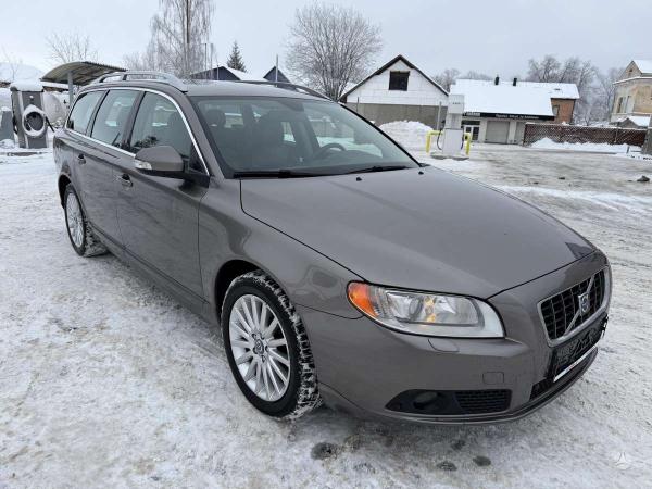 Brūns Volvo V70 2008 Ukmergė, ar dzinēja tilpumu 2.00 L un nobraukumu 285 tūkst. km par 3950 €, foto 3 vietnē AUTOMOTO.COM.LV