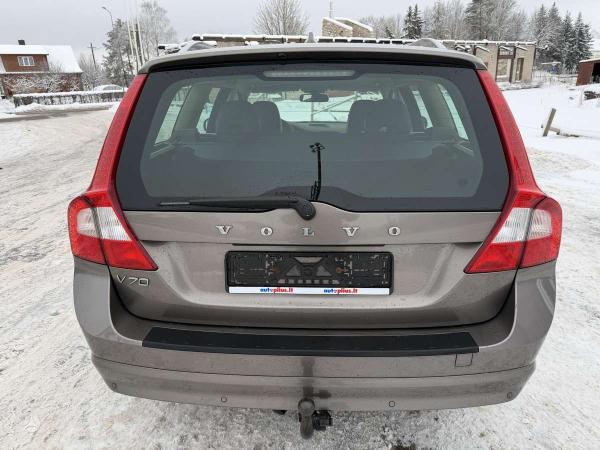 Brūns Volvo V70 2008 Ukmergė, ar dzinēja tilpumu 2.00 L un nobraukumu 285 tūkst. km par 3950 €, foto 6 vietnē AUTOMOTO.COM.LV