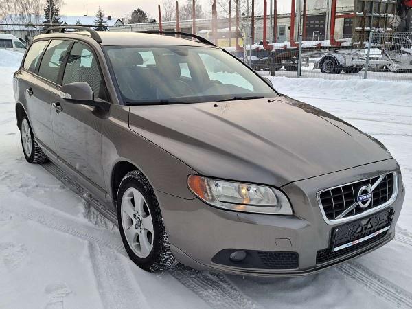 Brūns Volvo V70 2008 Ukmergė, ar dzinēja tilpumu 2.00 L un nobraukumu 324 tūkst. km par 3000 €, foto 2 vietnē AUTOMOTO.COM.LV