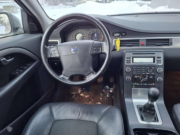 Brūns Volvo V70 2008 Ukmergė, ar dzinēja tilpumu 2.00 L un nobraukumu 324 tūkst. km par 3000 €, foto 7 vietnē AUTOMOTO.COM.LV