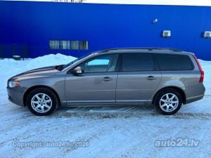 Brūns Volvo V70 2008 Paide, ar dzinēja tilpumu 2.00 L un nobraukumu 427 tūkst. km par 3790 €, foto 3 vietnē AUTOMOTO.COM.LV