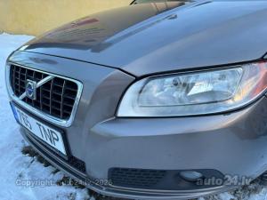 Brūns Volvo V70 2008 Paide, ar dzinēja tilpumu 2.00 L un nobraukumu 427 tūkst. km par 3790 €, foto 6 vietnē AUTOMOTO.COM.LV