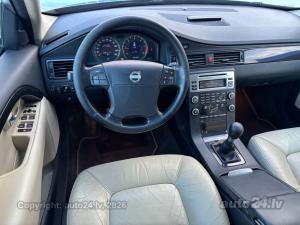 Brūns Volvo V70 2008 Paide, ar dzinēja tilpumu 2.00 L un nobraukumu 427 tūkst. km par 3790 €, foto 10 vietnē AUTOMOTO.COM.LV