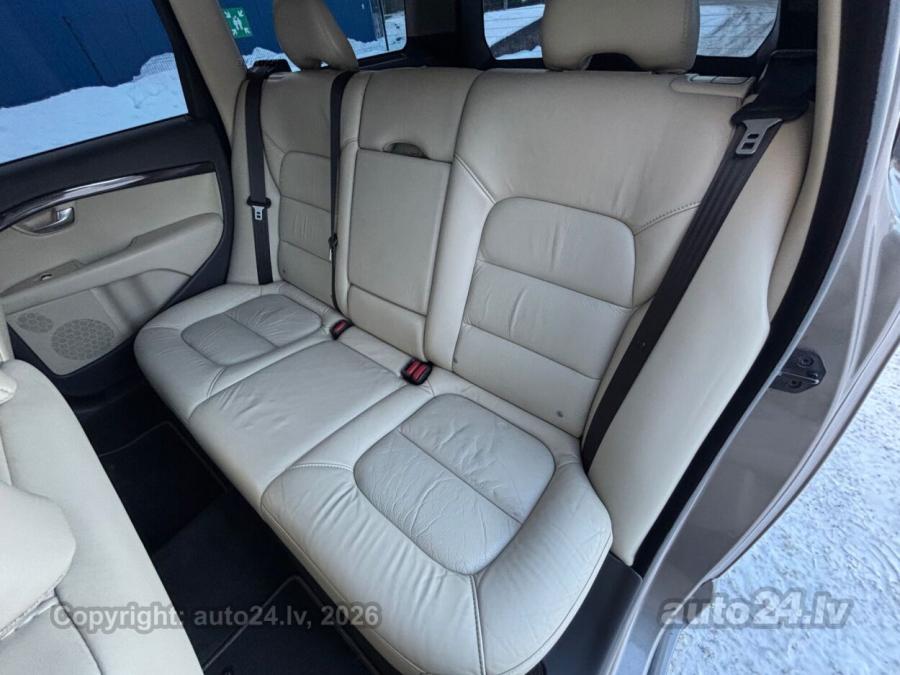 Brūns Volvo V70 2008 Paide, ar dzinēja tilpumu 2.00 L un nobraukumu 427 tūkst. km par 3790 €, foto 14 vietnē AUTOMOTO.COM.LV