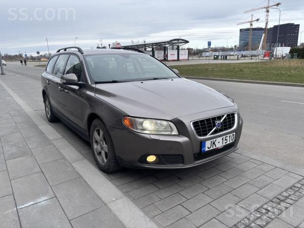 Коричневый Вольво В70 2008 в Рига, объемом двигателя 2.00 л и пробегом 324 тыс. км за 2000 €, фото 1 на AUTOMOTO.COM.LV