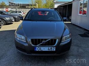 Brūns Volvo V70 2008 Daugavpils, ar dzinēja tilpumu 2.40 L un nobraukumu 0 tūkst. km par 4250 €, foto 3 vietnē AUTOMOTO.COM.LV