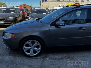 Brūns Volvo V70 2008 Daugavpils, ar dzinēja tilpumu 2.40 L un nobraukumu 0 tūkst. km par 4250 €, foto 8 vietnē AUTOMOTO.COM.LV