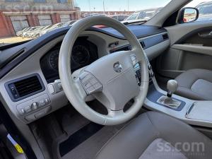 Brūns Volvo V70 2008 Daugavpils, ar dzinēja tilpumu 2.40 L un nobraukumu 0 tūkst. km par 4250 €, foto 16 vietnē AUTOMOTO.COM.LV