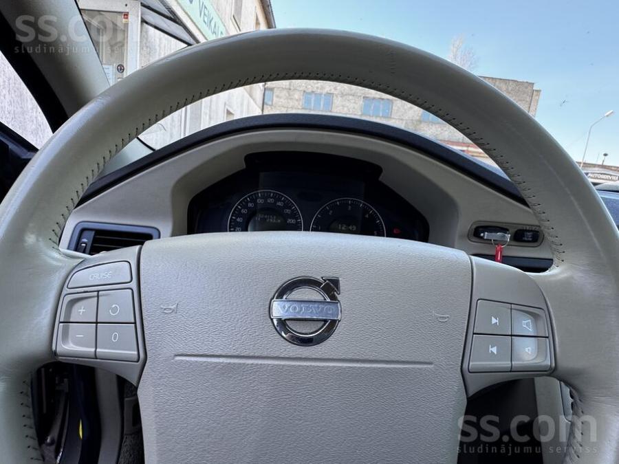 Brūns Volvo V70 2008 Daugavpils, ar dzinēja tilpumu 2.40 L un nobraukumu 0 tūkst. km par 4250 €, foto 17 vietnē AUTOMOTO.COM.LV