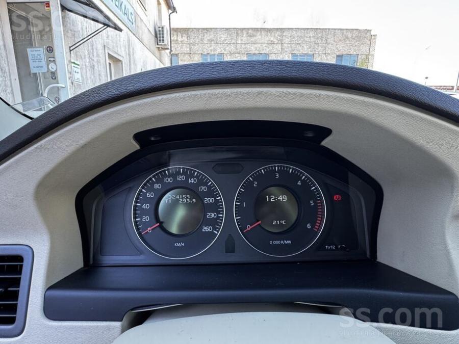 Brūns Volvo V70 2008 Daugavpils, ar dzinēja tilpumu 2.40 L un nobraukumu 0 tūkst. km par 4250 €, foto 18 vietnē AUTOMOTO.COM.LV