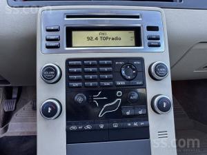 Brūns Volvo V70 2008 Daugavpils, ar dzinēja tilpumu 2.40 L un nobraukumu 0 tūkst. km par 4250 €, foto 19 vietnē AUTOMOTO.COM.LV