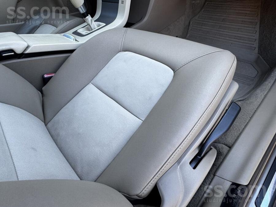 Brūns Volvo V70 2008 Daugavpils, ar dzinēja tilpumu 2.40 L un nobraukumu 0 tūkst. km par 4250 €, foto 22 vietnē AUTOMOTO.COM.LV