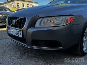 Brūns Volvo V70 2008 Daugavpils, ar dzinēja tilpumu 2.40 L un nobraukumu 0 tūkst. km par 4250 €, foto 10 vietnē AUTOMOTO.COM.LV