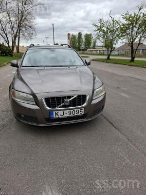 Brown Volvo V70 2008 in Limbazi, with an engine capacity of 2.00 L and mileage of 427 thousand km for 2500 €, photo  on AUTOMOTO.COM.LV