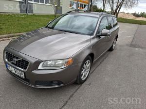 Brown Volvo V70 2008 in Limbazi, with an engine capacity of 2.00 L and mileage of 427 thousand km for 2500 €, photo 4 on AUTOMOTO.COM.LV