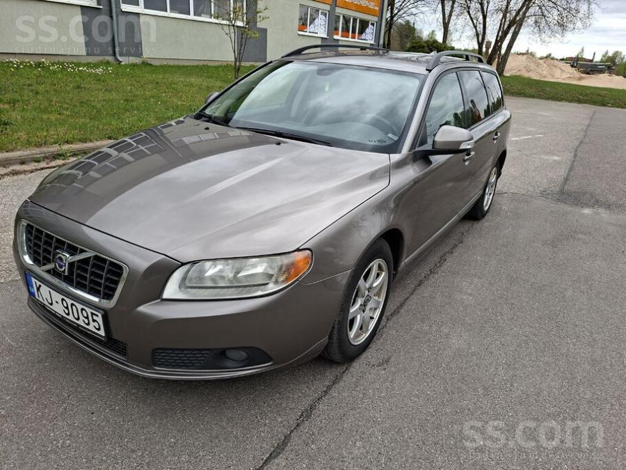 Brown Volvo V70 2008 in Limbazi, with an engine capacity of 2.00 L and mileage of 427 thousand km for 2500 €, photo 4 on AUTOMOTO.COM.LV