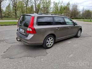 Brown Volvo V70 2008 in Limbazi, with an engine capacity of 2.00 L and mileage of 427 thousand km for 2500 €, photo 5 on AUTOMOTO.COM.LV