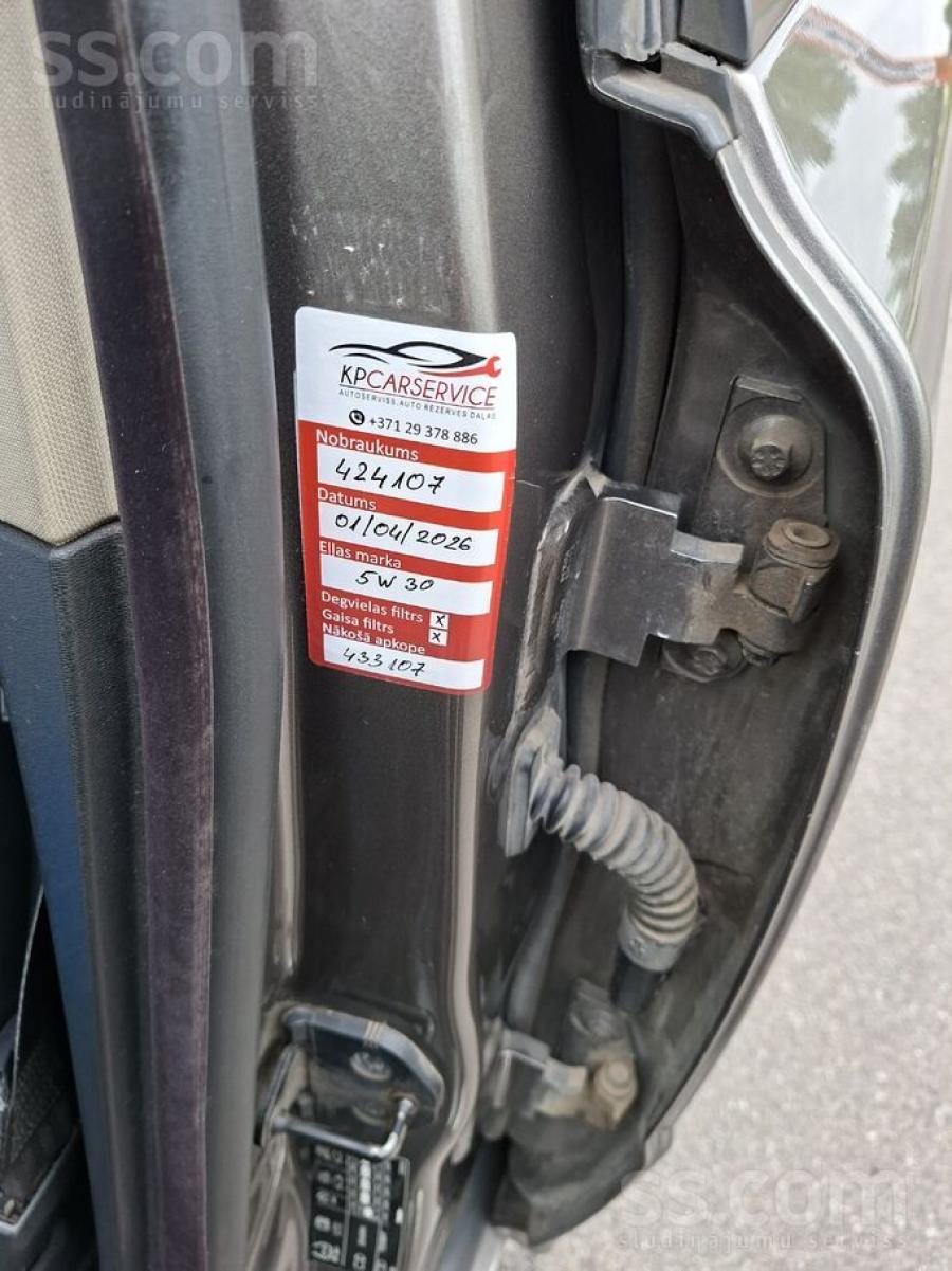Brown Volvo V70 2008 in Limbazi, with an engine capacity of 2.00 L and mileage of 427 thousand km for 2500 €, photo 13 on AUTOMOTO.COM.LV