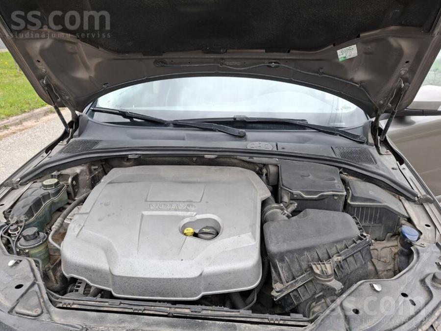 Brown Volvo V70 2008 in Limbazi, with an engine capacity of 2.00 L and mileage of 427 thousand km for 2500 €, photo 14 on AUTOMOTO.COM.LV