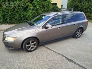 Brown Volvo V70 2008 in Riga, with an engine capacity of 2.40 L and mileage of 352 thousand km for 3850 €, photo 3 on AUTOMOTO.COM.LV