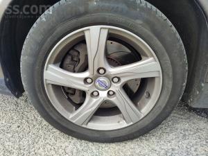 Brown Volvo V70 2008 in Riga, with an engine capacity of 2.40 L and mileage of 352 thousand km for 3850 €, photo 16 on AUTOMOTO.COM.LV