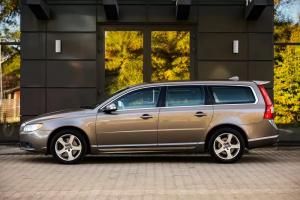 Brūns Volvo V70 2008 Jelgava, ar dzinēja tilpumu 2.40 L un nobraukumu 279 tūkst. km par 4990 €, foto 10 vietnē AUTOMOTO.COM.LV