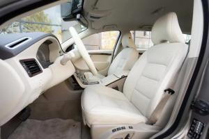 Brūns Volvo V70 2008 Jelgava, ar dzinēja tilpumu 2.40 L un nobraukumu 279 tūkst. km par 4990 €, foto 12 vietnē AUTOMOTO.COM.LV