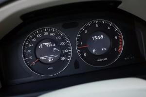 Brūns Volvo V70 2008 Jelgava, ar dzinēja tilpumu 2.40 L un nobraukumu 279 tūkst. km par 4990 €, foto 23 vietnē AUTOMOTO.COM.LV