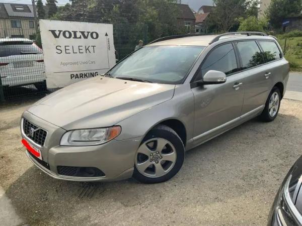 Brūns Volvo V70 2008 Rīga, ar dzinēja tilpumu 2.00 L un nobraukumu 225 tūkst. km par 4995 €, foto 1 vietnē AUTOMOTO.COM.LV
