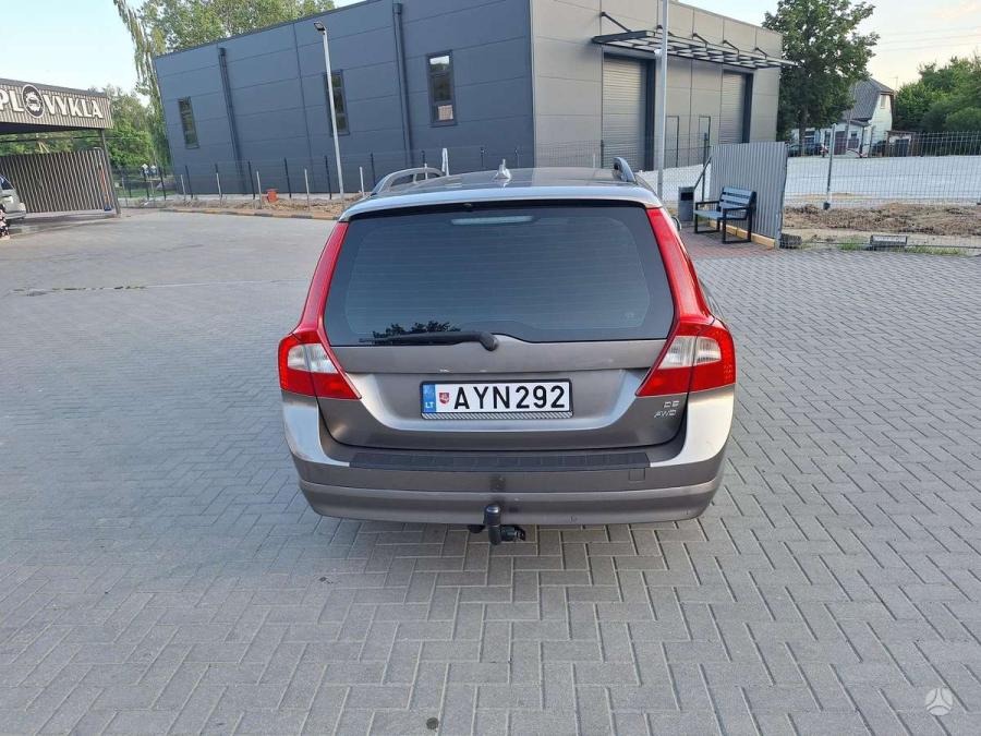 Brūns Volvo V70 2008 Vilkaviškis, ar dzinēja tilpumu 2.40 L un nobraukumu 460 tūkst. km par 4300 €, foto 5 vietnē AUTOMOTO.COM.LV