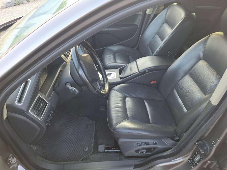 Brūns Volvo V70 2008 Vilkaviškis, ar dzinēja tilpumu 2.40 L un nobraukumu 460 tūkst. km par 4300 €, foto 13 vietnē AUTOMOTO.COM.LV
