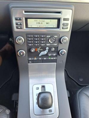 Brūns Volvo V70 2008 Vilkaviškis, ar dzinēja tilpumu 2.40 L un nobraukumu 460 tūkst. km par 4300 €, foto 15 vietnē AUTOMOTO.COM.LV