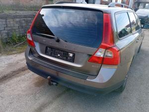 Brūns Volvo V70 2008 Ukmergė, ar dzinēja tilpumu 2.00 L un nobraukumu 340 tūkst. km par 1450 €, foto 4 vietnē AUTOMOTO.COM.LV
