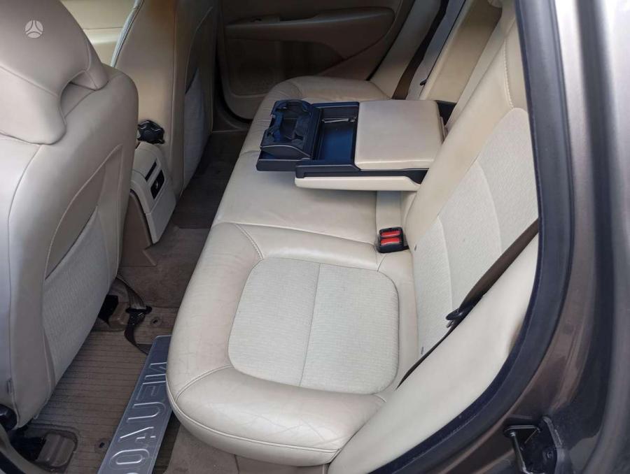 Brūns Volvo V70 2008 Ukmergė, ar dzinēja tilpumu 2.00 L un nobraukumu 340 tūkst. km par 1450 €, foto 8 vietnē AUTOMOTO.COM.LV
