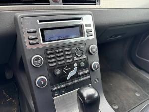 Brūns Volvo V70 2008 Jūrmala, ar dzinēja tilpumu 2.40 L un nobraukumu 327 tūkst. km par 4990 €, foto 7 vietnē AUTOMOTO.COM.LV