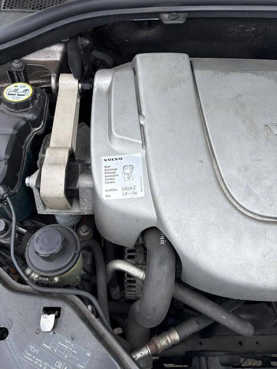 Brūns Volvo V70 2008 Jūrmala, ar dzinēja tilpumu 2.40 L un nobraukumu 327 tūkst. km par 4990 €, foto 13 vietnē AUTOMOTO.COM.LV