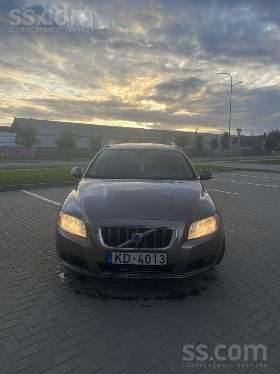 Brūns Volvo V70 2008 Saldus, ar dzinēja tilpumu 2.00 L un nobraukumu 364 tūkst. km par 1850 €, foto 3 vietnē AUTOMOTO.COM.LV