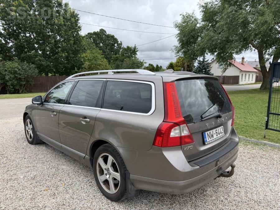 Brūns Volvo V70 2008 Ventspils, ar dzinēja tilpumu 2.40 L un nobraukumu 355 tūkst. km par 3990 €, foto 7 vietnē AUTOMOTO.COM.LV