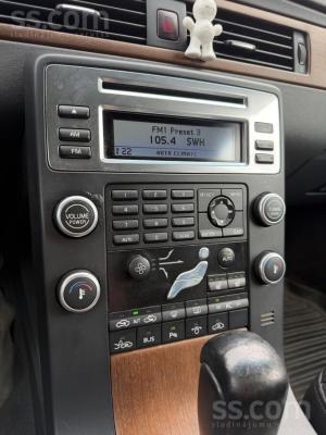 Brūns Volvo V70 2008 Ventspils, ar dzinēja tilpumu 2.40 L un nobraukumu 355 tūkst. km par 3990 €, foto 18 vietnē AUTOMOTO.COM.LV