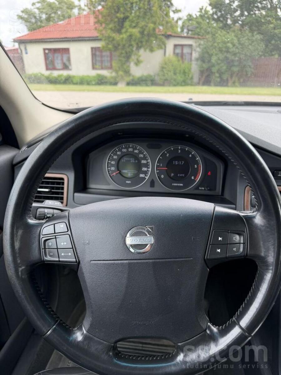 Brūns Volvo V70 2008 Ventspils, ar dzinēja tilpumu 2.40 L un nobraukumu 355 tūkst. km par 3990 €, foto 19 vietnē AUTOMOTO.COM.LV