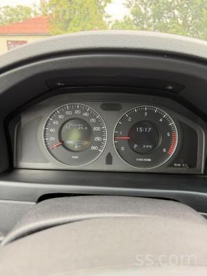 Brūns Volvo V70 2008 Ventspils, ar dzinēja tilpumu 2.40 L un nobraukumu 355 tūkst. km par 3990 €, foto 20 vietnē AUTOMOTO.COM.LV