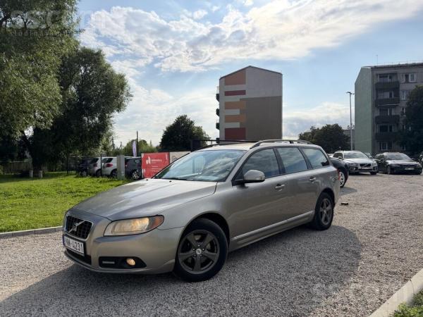 Brūns Volvo V70 2008 Ventspils, ar dzinēja tilpumu 2.00 L un nobraukumu 339 tūkst. km par 3300 €, foto 1 vietnē AUTOMOTO.COM.LV