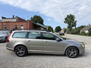 Brūns Volvo V70 2008 Ventspils, ar dzinēja tilpumu 2.00 L un nobraukumu 339 tūkst. km par 3300 €, foto 9 vietnē AUTOMOTO.COM.LV