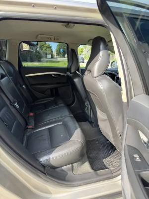 Brūns Volvo V70 2008 Ventspils, ar dzinēja tilpumu 2.00 L un nobraukumu 339 tūkst. km par 3300 €, foto 16 vietnē AUTOMOTO.COM.LV