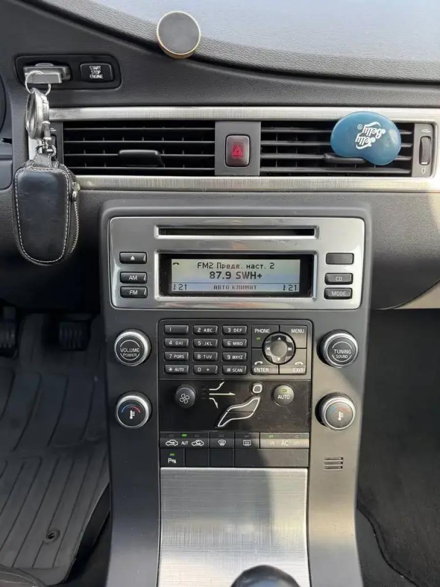 Brūns Volvo V70 2008 Ventspils, ar dzinēja tilpumu 2.00 L un nobraukumu 339 tūkst. km par 3300 €, foto 20 vietnē AUTOMOTO.COM.LV