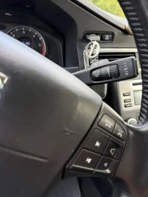 Brūns Volvo V70 2008 Ventspils, ar dzinēja tilpumu 2.00 L un nobraukumu 339 tūkst. km par 3300 €, foto 23 vietnē AUTOMOTO.COM.LV