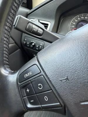 Brūns Volvo V70 2008 Ventspils, ar dzinēja tilpumu 2.00 L un nobraukumu 339 tūkst. km par 3300 €, foto 24 vietnē AUTOMOTO.COM.LV