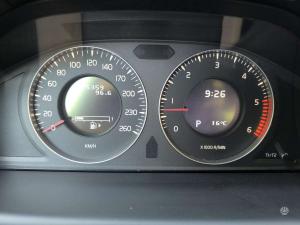 Brown Volvo V70 2008 in Utena, with an engine capacity of 2.40 L and mileage of 376 thousand km for 3950 €, photo 18 on AUTOMOTO.COM.LV