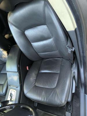 Brown Volvo V70 2008 in Utena, with an engine capacity of 2.40 L and mileage of 376 thousand km for 3950 €, photo 21 on AUTOMOTO.COM.LV
